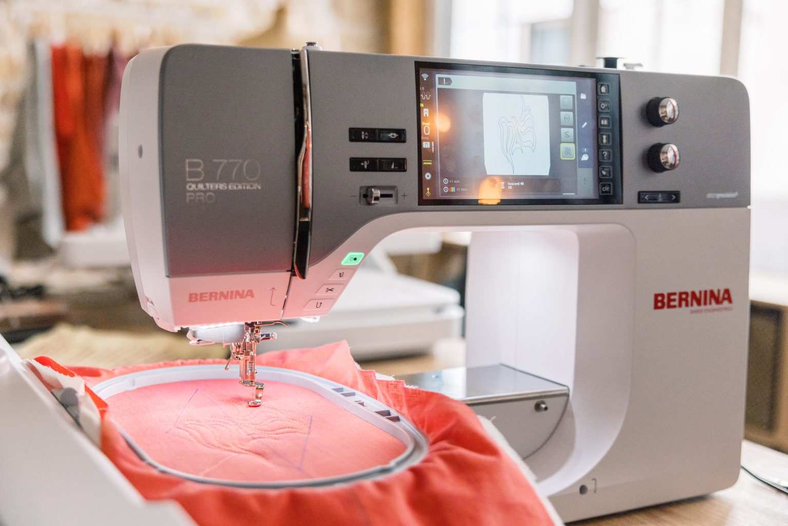 BERNINA 770 QE PRO Sewing & Quilting Machine